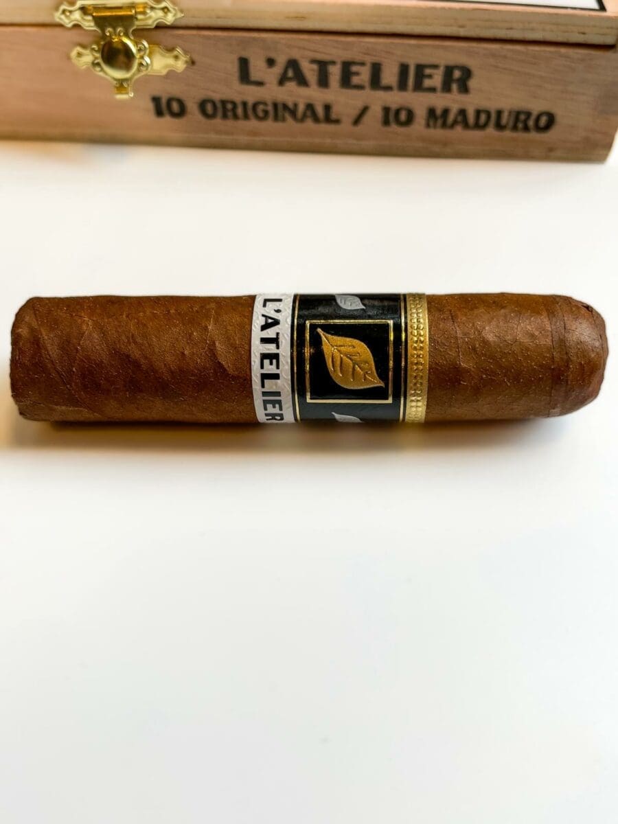 Tatuaje L'atelier Roxy - Single Cigar - Robert Graham 1874